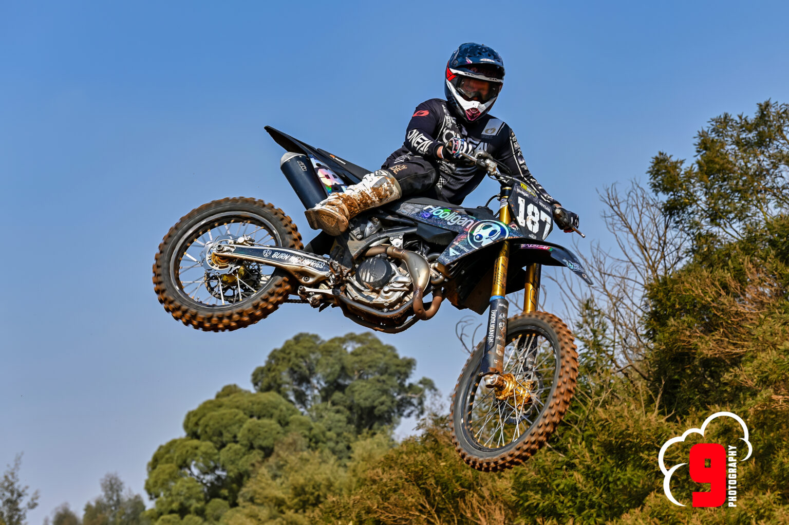 Motocross Madness: Mayfair Gearbox Inland MX. Round 7 Dirt Bronco ...