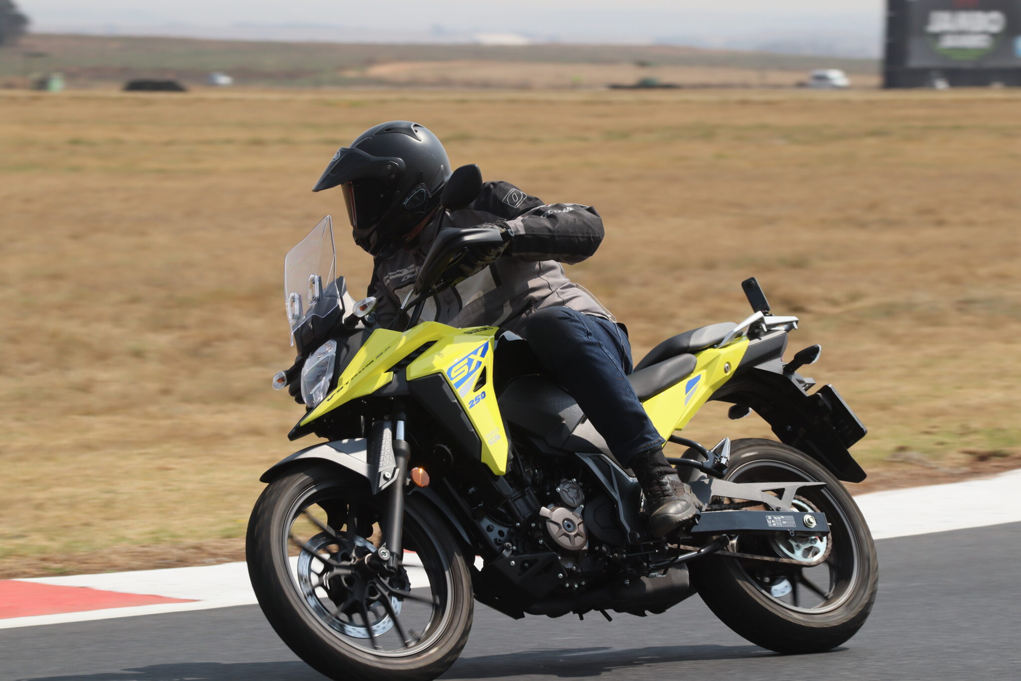 The SUZUKI V-STROM 250 SX | Suzuki bike review by Dirt & Trail