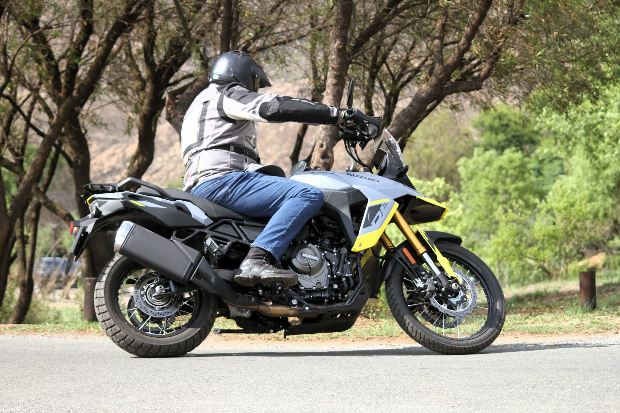 Suzuki’s DL 800 DE | Best value 800 motorcycle - Suzuki 800 bike