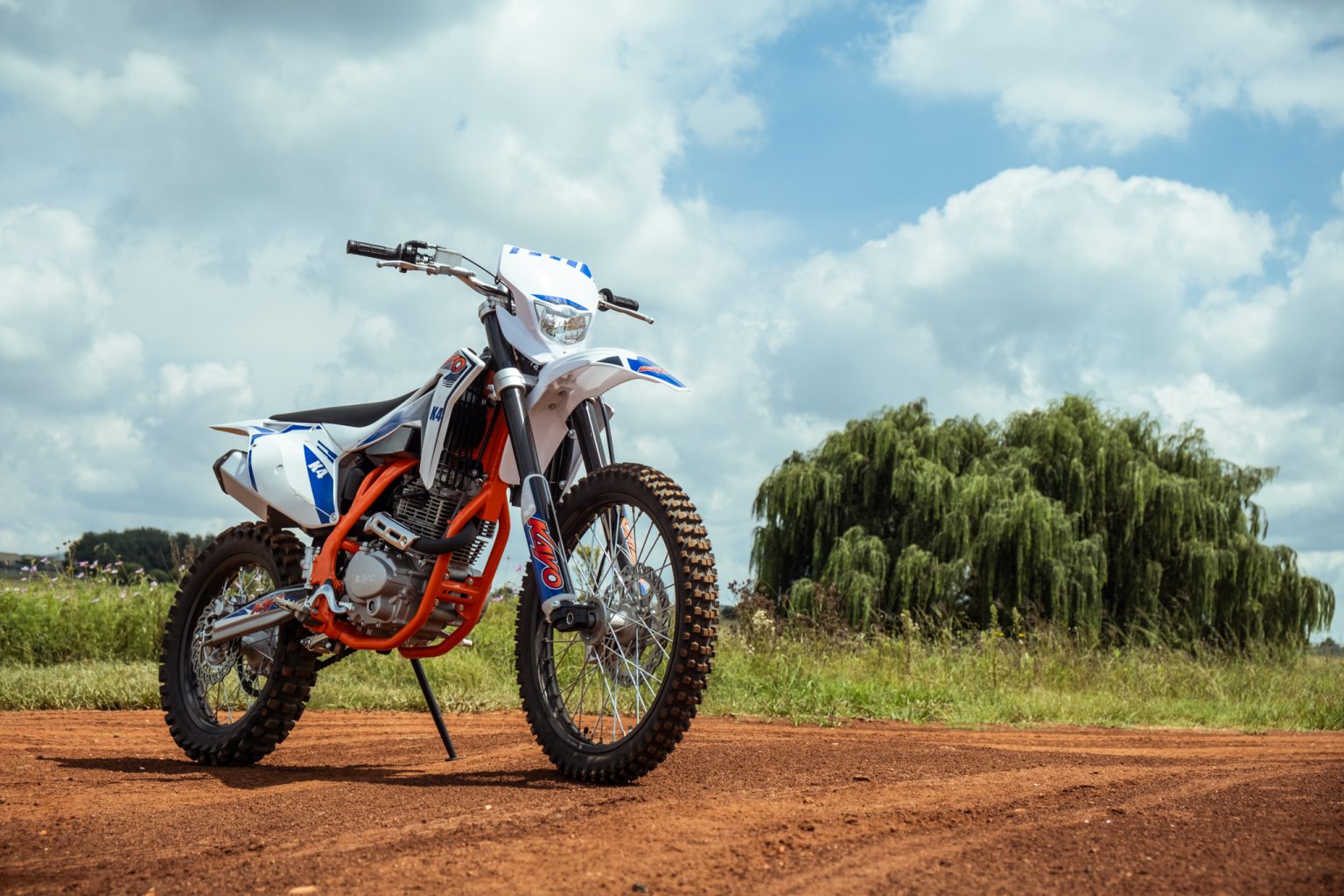 Kayo 250 2T & 4T | Dirt Biking on a budget | Cheap off-road biking