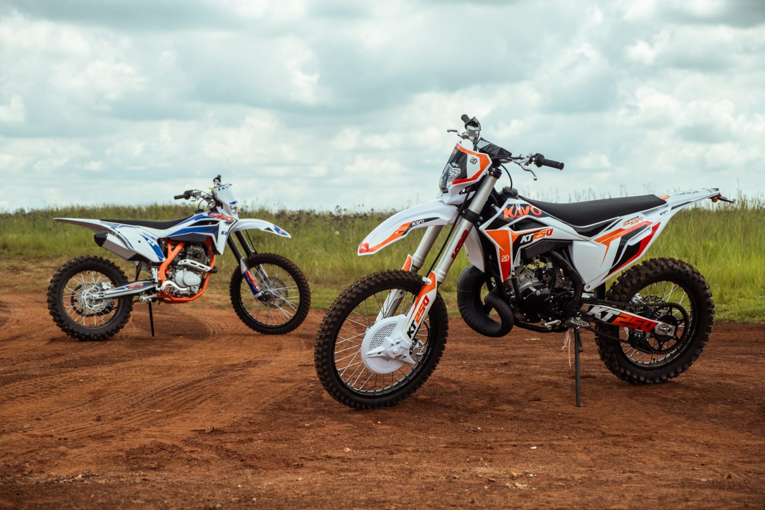 Kayo 250 2T & 4T | Dirt Biking on a budget | Cheap off-road biking