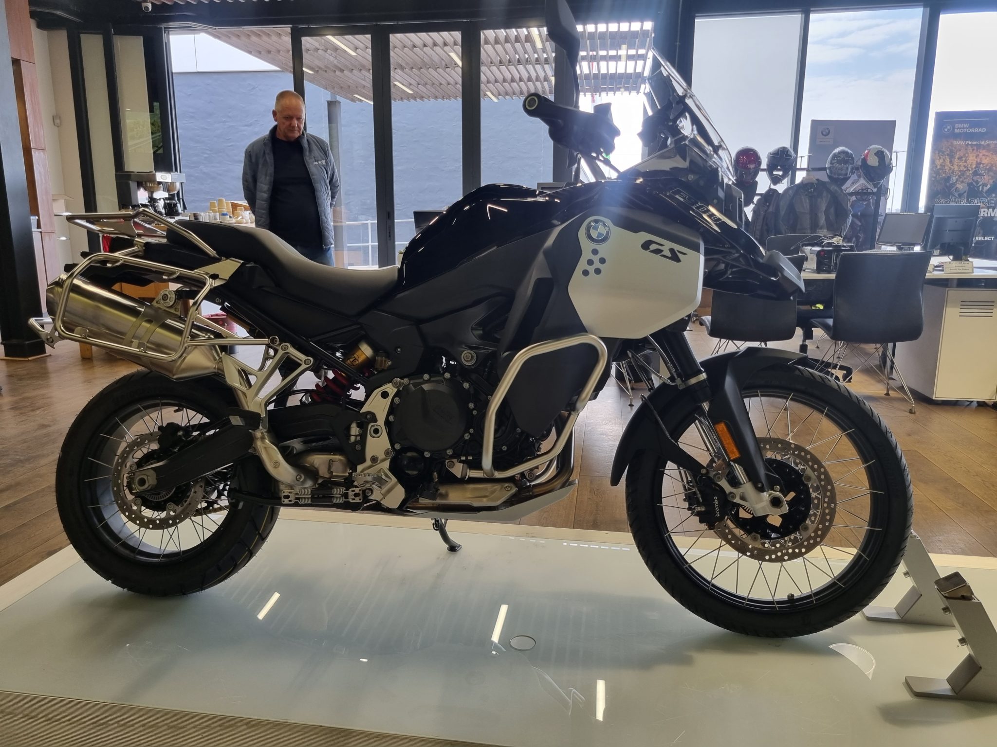 BMW F900 & F800 GS Motorbike Models arrive | Enduro bikes