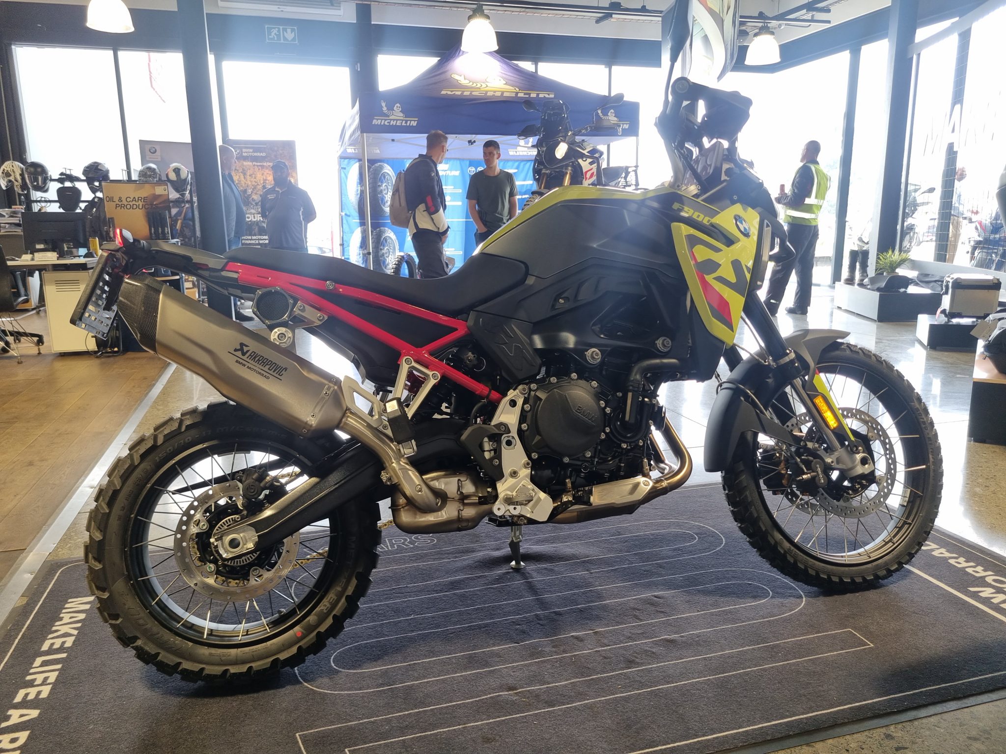 BMW F900 & F800 GS Motorbike Models arrive | Enduro bikes